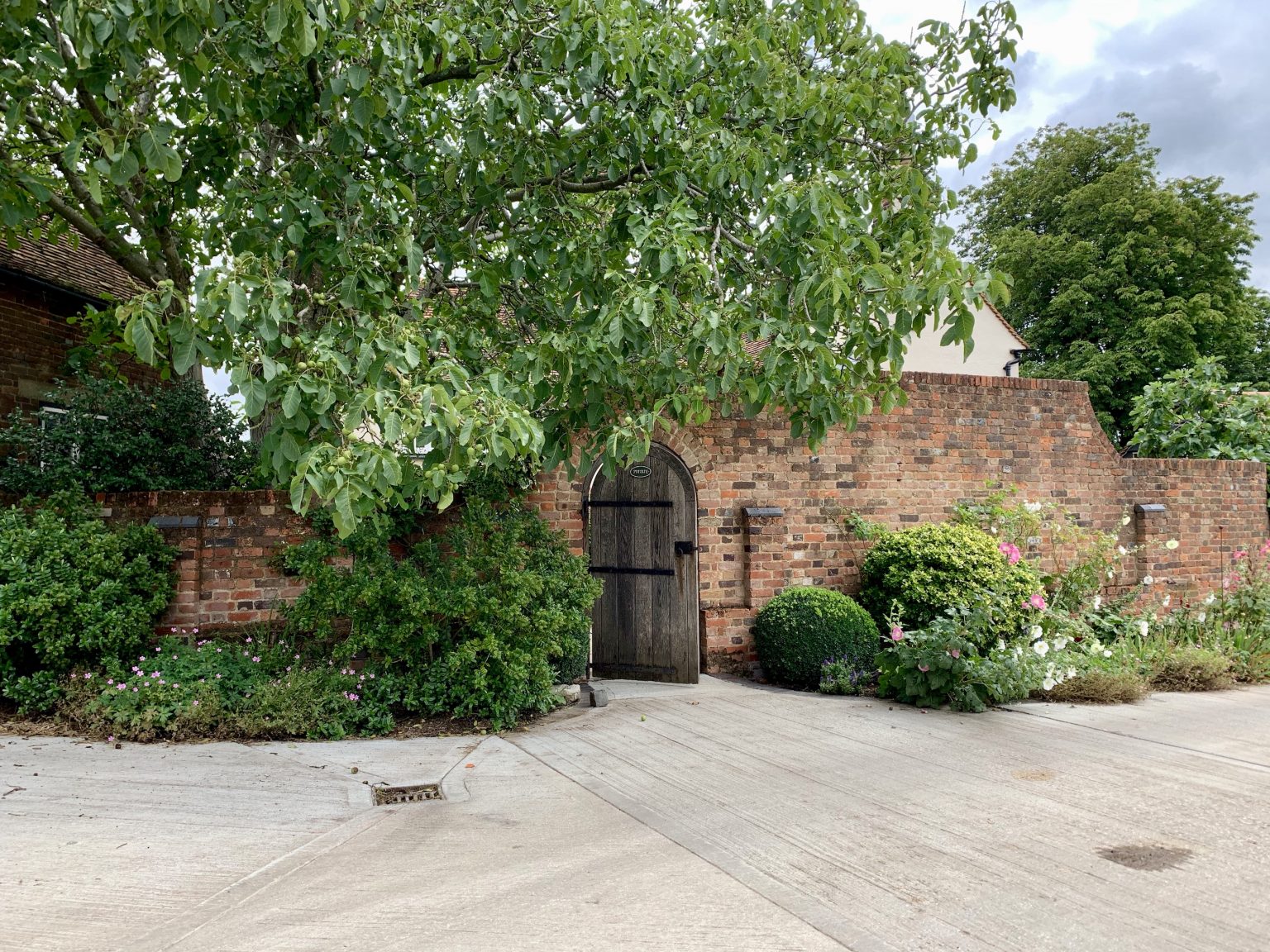 Knoll Farm | Location for hire | Film and photoshoots | Farms in Herts