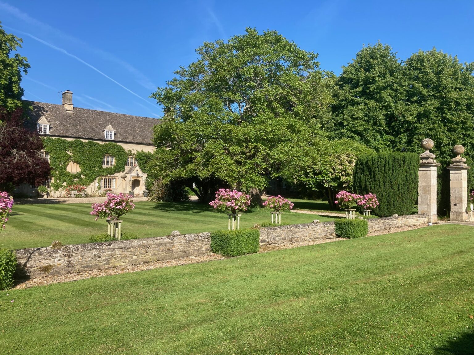 Knights Moat Farm | For Filming and Photoshoots | Farm Locations