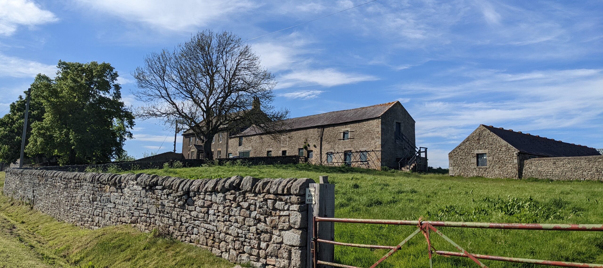 North Bank Farm |For hire filming & photoshoots |Farm Locations